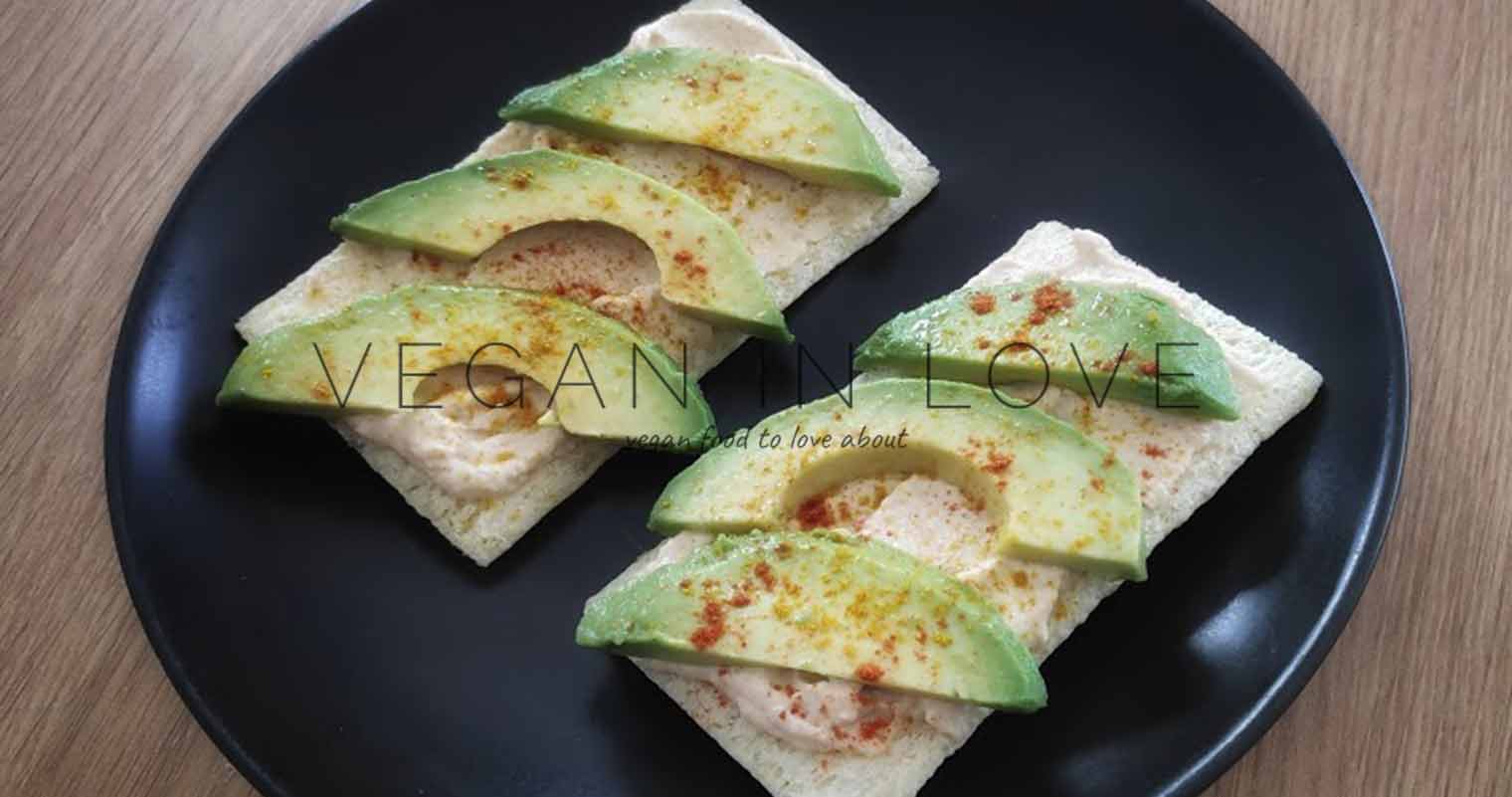 Tostada con Palta y Curry | Deliciosa! | Vegan in love