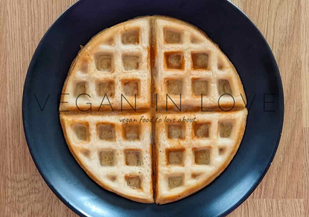 Vegan Waffles Recipe | Crispy & Fluffly | Vegan in love