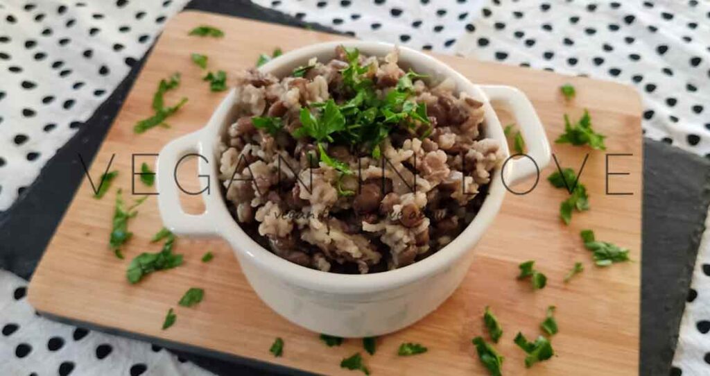 Mujadara Recipe | Lentils, Rice and Onions | Vegan in love